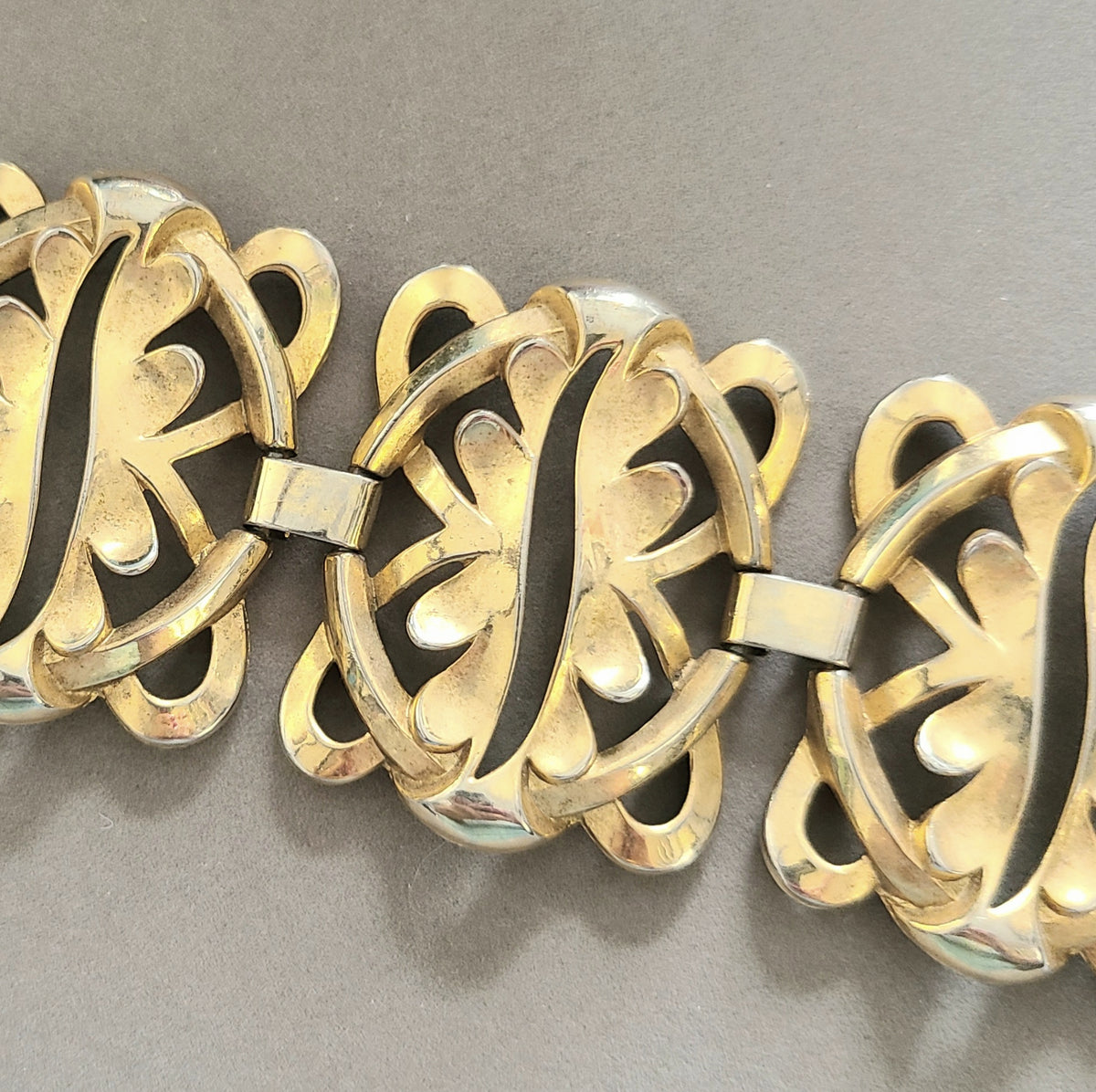 Vintage Sperry Wide Goldtone Fancy Link Bracelet